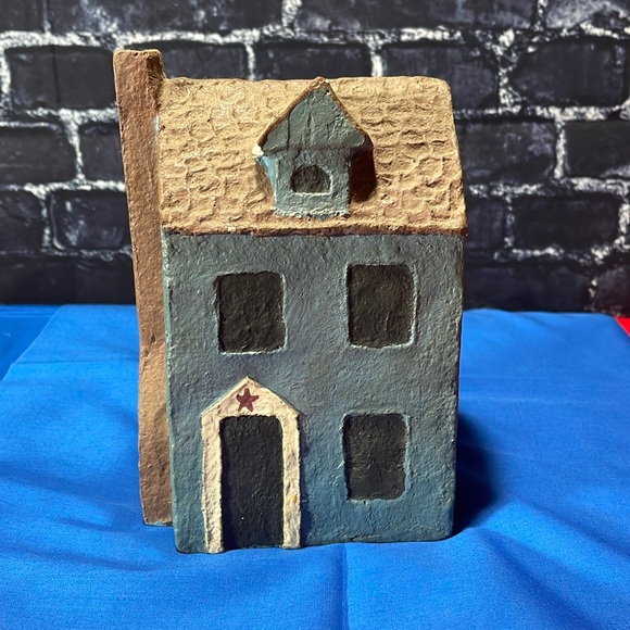 Accents | Ceramic Pottery Building | Poshmark